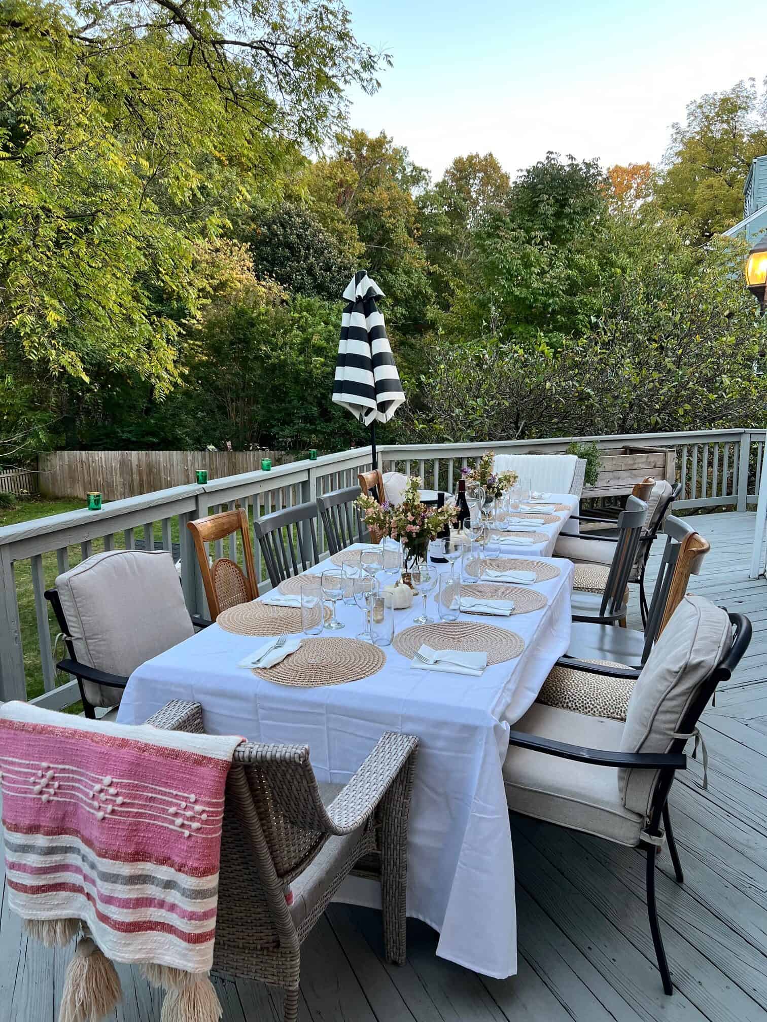 How to Start Your Own Supper Club (With Ideas and Sample Menus ...